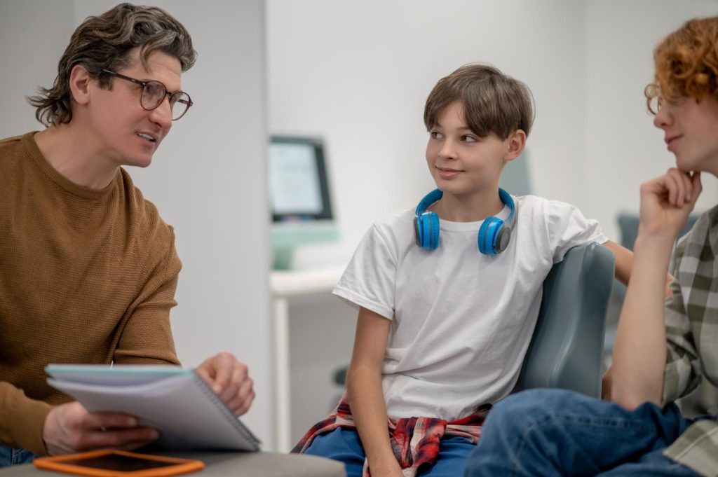 Adolescent Assessments/Treatment - The Giaroli Centre